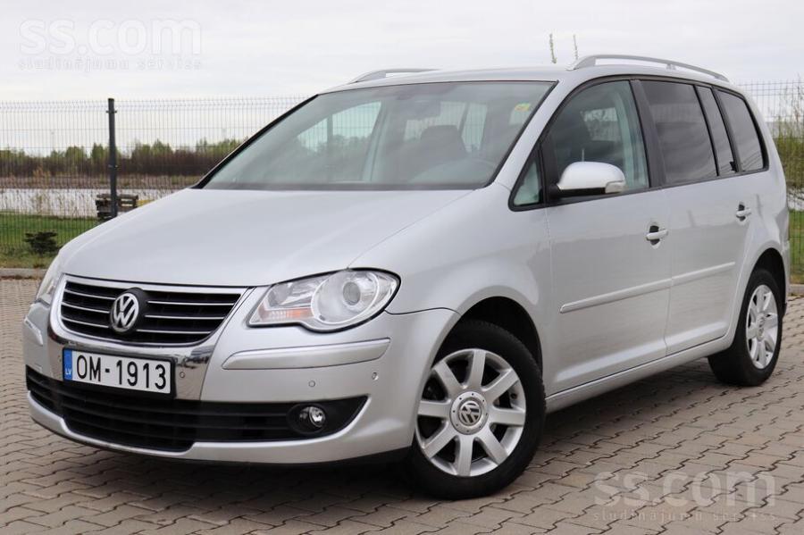 Volkswagen Touran 2007 Rīga, ar dzinēja tilpumu 2.00 L un nobraukumu 259 tūkst. km par 3750 €, foto 6 vietnē AUTOMOTO.COM.LV