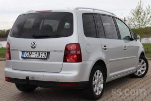 Volkswagen Touran 2007 Rīga, ar dzinēja tilpumu 2.00 L un nobraukumu 259 tūkst. km par 3750 €, foto 8 vietnē AUTOMOTO.COM.LV
