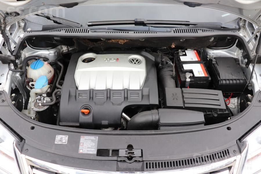 Volkswagen Touran 2007 Rīga, ar dzinēja tilpumu 2.00 L un nobraukumu 259 tūkst. km par 3750 €, foto 14 vietnē AUTOMOTO.COM.LV