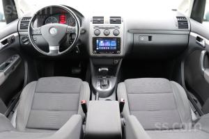 Volkswagen Touran 2007 Rīga, ar dzinēja tilpumu 2.00 L un nobraukumu 259 tūkst. km par 3750 €, foto 21 vietnē AUTOMOTO.COM.LV