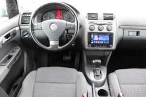Volkswagen Touran 2007 Rīga, ar dzinēja tilpumu 2.00 L un nobraukumu 259 tūkst. km par 3750 €, foto 22 vietnē AUTOMOTO.COM.LV
