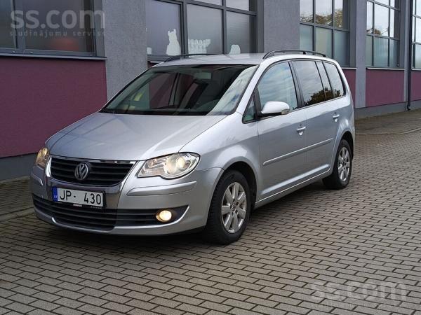 Volkswagen Touran 2007 Rīga, ar dzinēja tilpumu 2.00 L un nobraukumu 303 tūkst. km par 2690 €, foto 1 vietnē AUTOMOTO.COM.LV