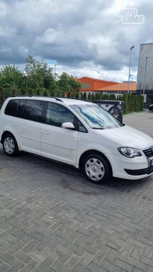 Фольксваген Туран 2007 в Каунас, объемом двигателя 1.90 л и пробегом 435 тыс. км за 1000 €, фото 3 на AUTOMOTO.COM.LV