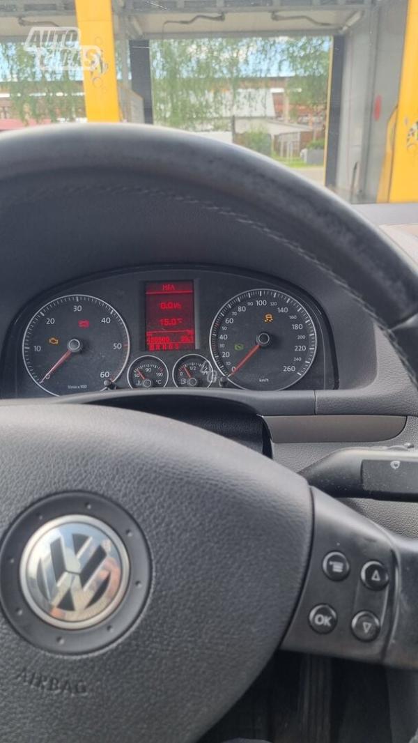 Volkswagen Touran 2007 in Kaunas, with an engine capacity of 1.90 L and mileage of 435 thousand km for 1000 €, photo 8 on AUTOMOTO.COM.LV