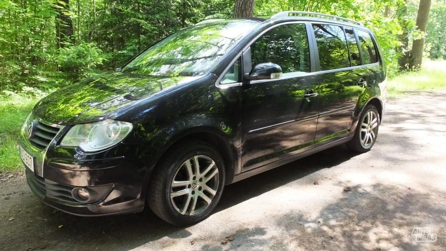 Volkswagen Touran 2007 Viļņa, ar dzinēja tilpumu 1.90 L un nobraukumu 269 tūkst. km par 3750 €, foto 1 vietnē AUTOMOTO.COM.LV