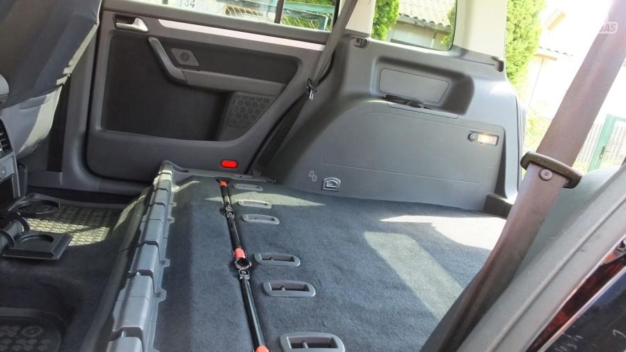 Volkswagen Touran 2007 Viļņa, ar dzinēja tilpumu 1.90 L un nobraukumu 269 tūkst. km par 3750 €, foto 10 vietnē AUTOMOTO.COM.LV