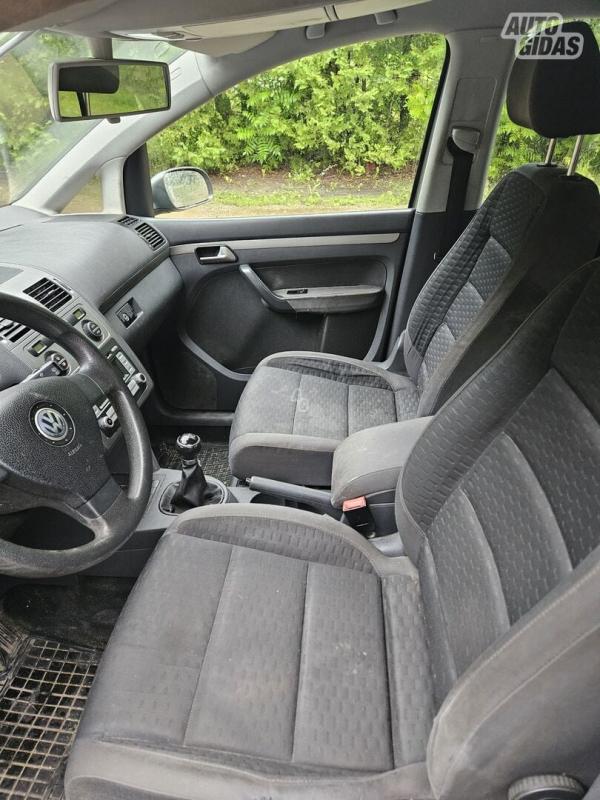 Volkswagen Touran 2007 Prienai, ar dzinēja tilpumu 1.40 L un nobraukumu 280 tūkst. km par 1250 €, foto 8 vietnē AUTOMOTO.COM.LV