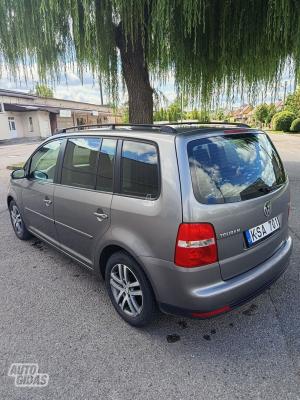 Volkswagen Touran 2007 Jonava, ar dzinēja tilpumu 1.40 L un nobraukumu 285 tūkst. km par 1450 €, foto 5 vietnē AUTOMOTO.COM.LV
