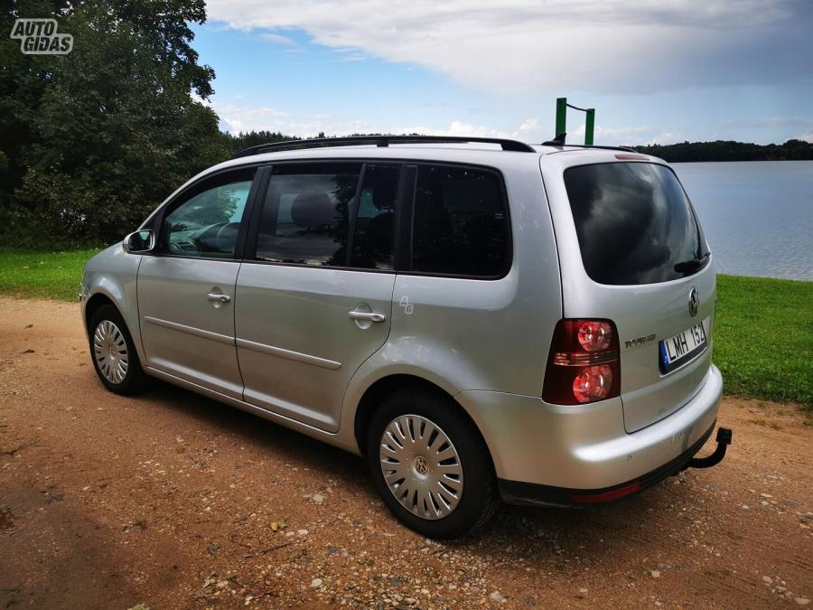 Volkswagen Touran 2007 Visaginas, ar dzinēja tilpumu 1.90 L un nobraukumu 265 tūkst. km par 1300 €, foto 5 vietnē AUTOMOTO.COM.LV