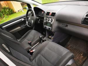 Volkswagen Touran 2007 Visaginas, ar dzinēja tilpumu 1.90 L un nobraukumu 265 tūkst. km par 1300 €, foto 8 vietnē AUTOMOTO.COM.LV