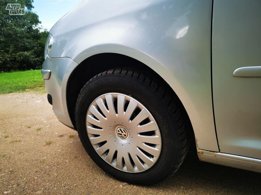 Volkswagen Touran 2007 Visaginas, ar dzinēja tilpumu 1.90 L un nobraukumu 265 tūkst. km par 1300 €, foto 14 vietnē AUTOMOTO.COM.LV