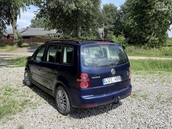 Volkswagen Touran 2007 Viļņa, ar dzinēja tilpumu 1.90 L un nobraukumu 360 tūkst. km par 1150 €, foto 4 vietnē AUTOMOTO.COM.LV