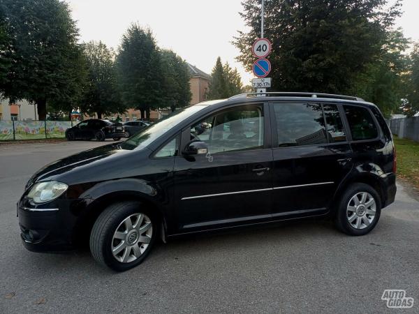 Volkswagen Touran 2007 Kauņa, ar dzinēja tilpumu 2.00 L un nobraukumu 322 tūkst. km par 3250 €, foto 8 vietnē AUTOMOTO.COM.LV