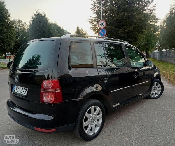 Volkswagen Touran 2007 Kauņa, ar dzinēja tilpumu 2.00 L un nobraukumu 322 tūkst. km par 3250 €, foto 9 vietnē AUTOMOTO.COM.LV