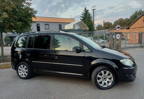 Volkswagen Touran 2007 Kauņa, ar dzinēja tilpumu 2.00 L un nobraukumu 322 tūkst. km par 3250 €, foto 11 vietnē AUTOMOTO.COM.LV