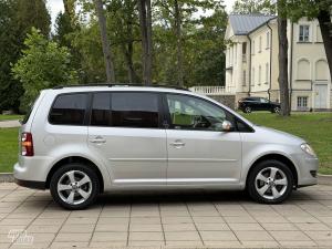 Volkswagen Touran 2007 Kauņa, ar dzinēja tilpumu 2.00 L un nobraukumu 305 tūkst. km par 2299 €, foto 4 vietnē AUTOMOTO.COM.LV