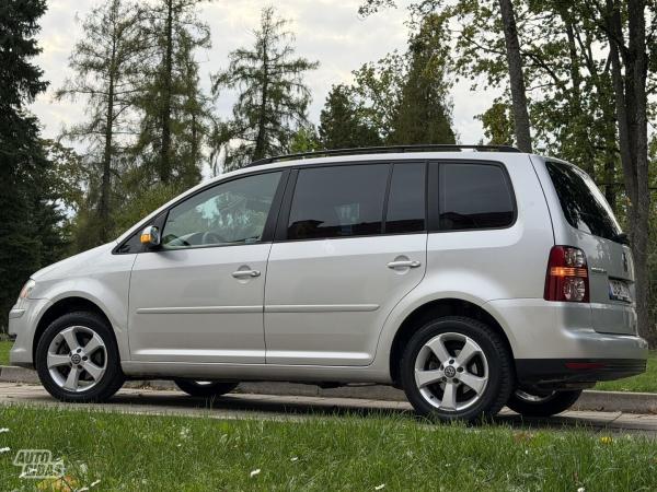 Volkswagen Touran 2007 Kauņa, ar dzinēja tilpumu 2.00 L un nobraukumu 305 tūkst. km par 2299 €, foto 5 vietnē AUTOMOTO.COM.LV