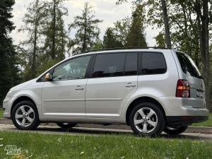 Volkswagen Touran 2007 Kauņa, ar dzinēja tilpumu 2.00 L un nobraukumu 305 tūkst. km par 2299 €, foto 5 vietnē AUTOMOTO.COM.LV