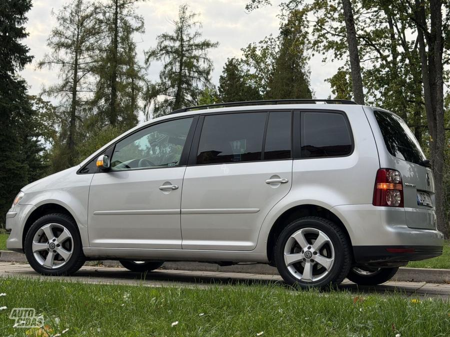 Volkswagen Touran 2007 Kauņa, ar dzinēja tilpumu 2.00 L un nobraukumu 305 tūkst. km par 2299 €, foto 5 vietnē AUTOMOTO.COM.LV