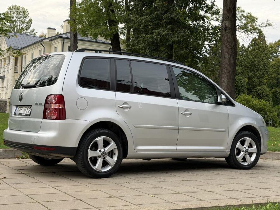 Volkswagen Touran 2007 Kauņa, ar dzinēja tilpumu 2.00 L un nobraukumu 305 tūkst. km par 2299 €, foto 9 vietnē AUTOMOTO.COM.LV