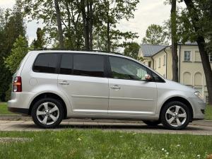 Volkswagen Touran 2007 Kauņa, ar dzinēja tilpumu 2.00 L un nobraukumu 305 tūkst. km par 2299 €, foto 12 vietnē AUTOMOTO.COM.LV