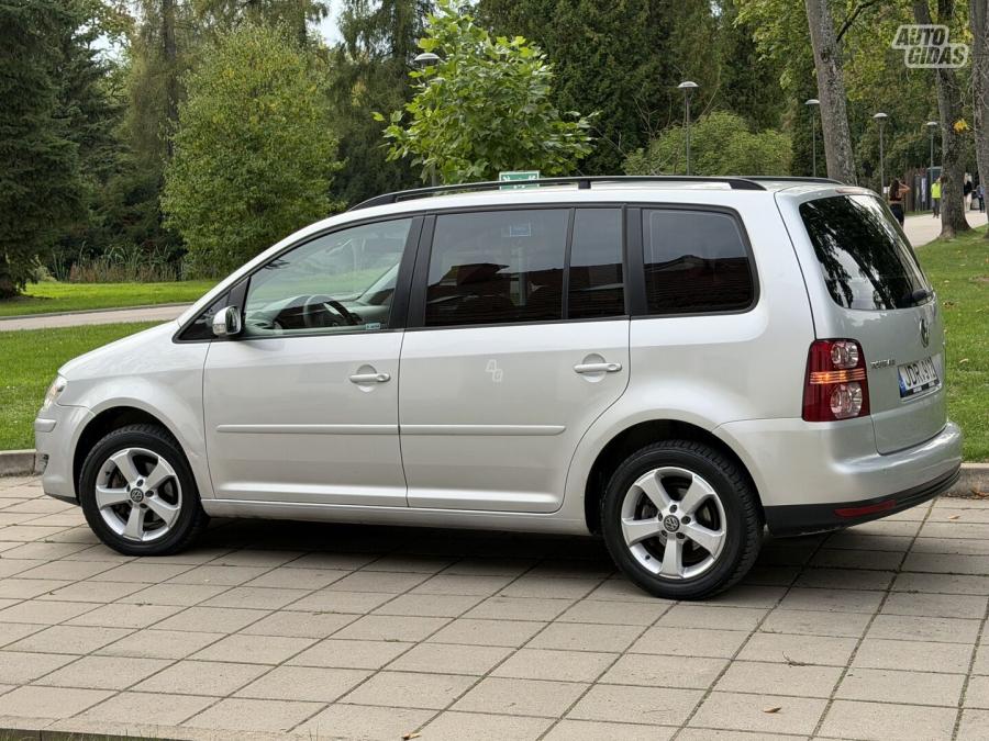 Volkswagen Touran 2007 Kauņa, ar dzinēja tilpumu 2.00 L un nobraukumu 305 tūkst. km par 2299 €, foto 14 vietnē AUTOMOTO.COM.LV