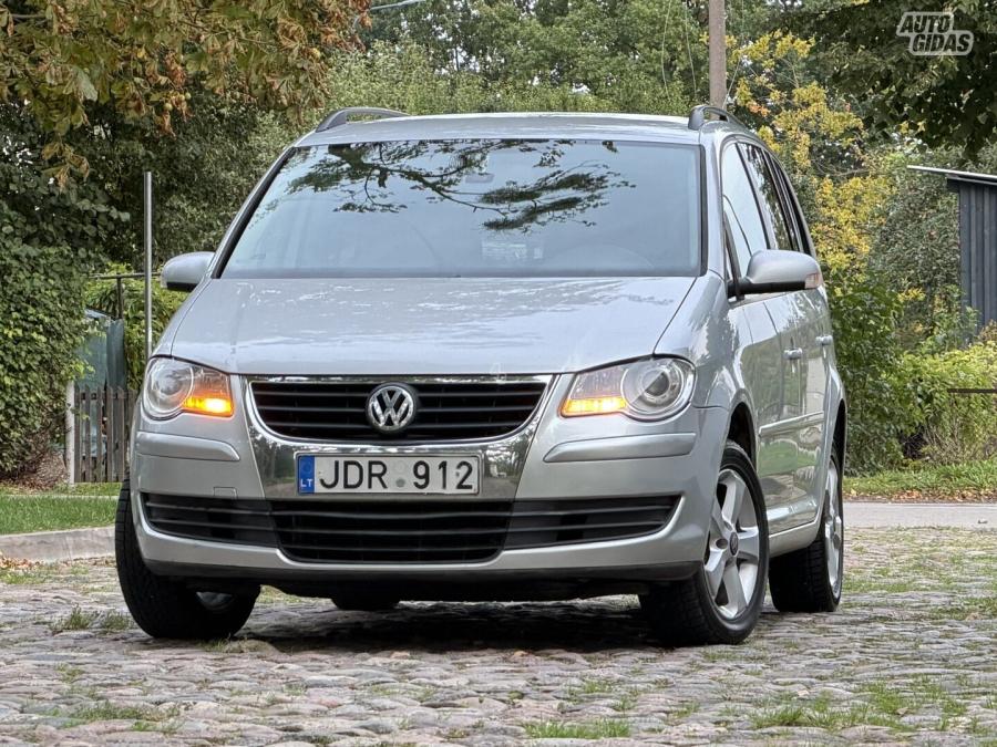 Volkswagen Touran 2007 Kauņa, ar dzinēja tilpumu 2.00 L un nobraukumu 305 tūkst. km par 2299 €, foto 15 vietnē AUTOMOTO.COM.LV