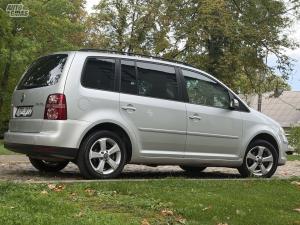 Volkswagen Touran 2007 Kauņa, ar dzinēja tilpumu 2.00 L un nobraukumu 305 tūkst. km par 2299 €, foto 16 vietnē AUTOMOTO.COM.LV