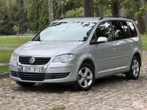 Volkswagen Touran 2007 Kauņa, ar dzinēja tilpumu 2.00 L un nobraukumu 305 tūkst. km par 2299 €, foto 17 vietnē AUTOMOTO.COM.LV
