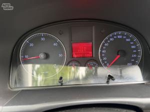Volkswagen Touran 2007 Kauņa, ar dzinēja tilpumu 2.00 L un nobraukumu 305 tūkst. km par 2299 €, foto 18 vietnē AUTOMOTO.COM.LV