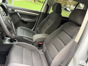 Volkswagen Touran 2007 Kauņa, ar dzinēja tilpumu 2.00 L un nobraukumu 305 tūkst. km par 2299 €, foto 21 vietnē AUTOMOTO.COM.LV