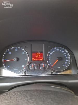 Фольксваген Туран 2007 в Вильнюс, объемом двигателя 1.90 л и пробегом 326 тыс. км за 1390 €, фото 10 на AUTOMOTO.COM.LV