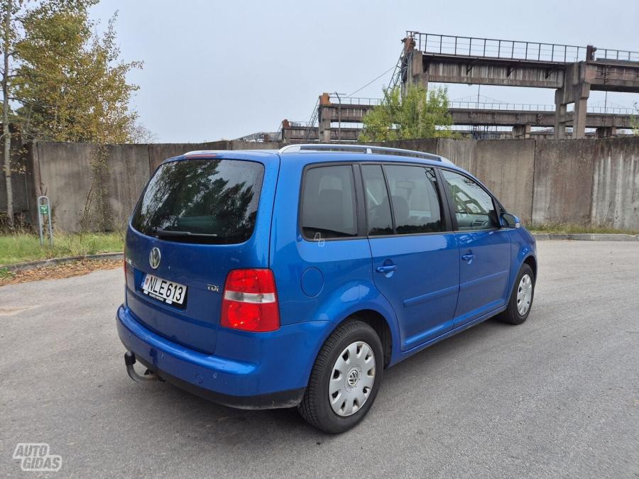 Фольксваген Туран 2007 в Юрбаркас, объемом двигателя 1.90 л и пробегом 385 тыс. км за 1000 €, фото 6 на AUTOMOTO.COM.LV