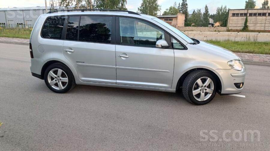 Volkswagen Touran 2008 in Jekabpils, with an engine capacity of 1.90 L and mileage of 282 thousand km for 3550 €, photo 2 on AUTOMOTO.COM.LV