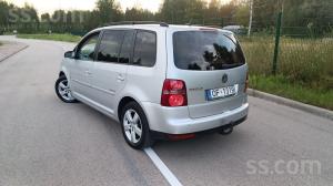Volkswagen Touran 2008 in Jekabpils, with an engine capacity of 1.90 L and mileage of 282 thousand km for 3550 €, photo 6 on AUTOMOTO.COM.LV