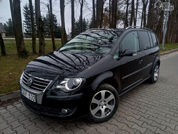 Volkswagen Touran 2008 Kauņa, ar dzinēja tilpumu 2.00 L un nobraukumu 321 tūkst. km par 3300 €, foto 1 vietnē AUTOMOTO.COM.LV