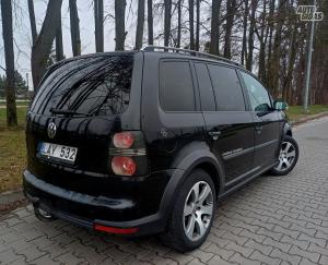 Volkswagen Touran 2008 in Kaunas, with an engine capacity of 2.00 L and mileage of 321 thousand km for 3300 €, photo 10 on AUTOMOTO.COM.LV