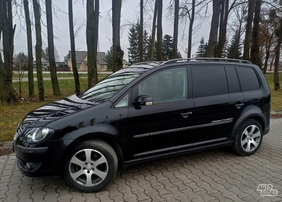 Volkswagen Touran 2008 Kauņa, ar dzinēja tilpumu 2.00 L un nobraukumu 322 tūkst. km par 3250 €, foto 6 vietnē AUTOMOTO.COM.LV