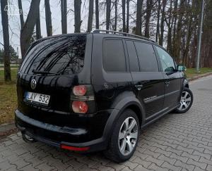 Volkswagen Touran 2008 Kauņa, ar dzinēja tilpumu 2.00 L un nobraukumu 322 tūkst. km par 3250 €, foto 7 vietnē AUTOMOTO.COM.LV