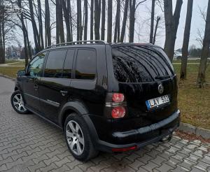 Volkswagen Touran 2008 Kauņa, ar dzinēja tilpumu 2.00 L un nobraukumu 322 tūkst. km par 3250 €, foto 14 vietnē AUTOMOTO.COM.LV