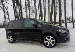 Volkswagen Touran 2008 in Kaunas, with an engine capacity of 2.00 L and mileage of 321 thousand km for 3150 €, photo 3 on AUTOMOTO.COM.LV