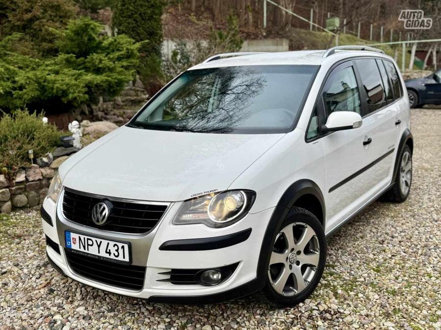 Volkswagen Touran 2008 Viļņa, ar dzinēja tilpumu 2.00 L un nobraukumu 399 tūkst. km par 3490 €, foto 1 vietnē AUTOMOTO.COM.LV