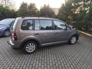 Volkswagen Touran 2008 Mažeikiai, ar dzinēja tilpumu 1.90 L un nobraukumu 289 tūkst. km par 3900 €, foto 4 vietnē AUTOMOTO.COM.LV
