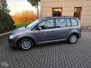 Volkswagen Touran 2008 in Mazeikiai, with an engine capacity of 1.90 L and mileage of 289 thousand km for 3900 €, photo 2 on AUTOMOTO.COM.LV