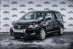 Volkswagen Touran 2008 Kauņa, ar dzinēja tilpumu 2.00 L un nobraukumu 330 tūkst. km par 4990 €, foto  vietnē AUTOMOTO.COM.LV