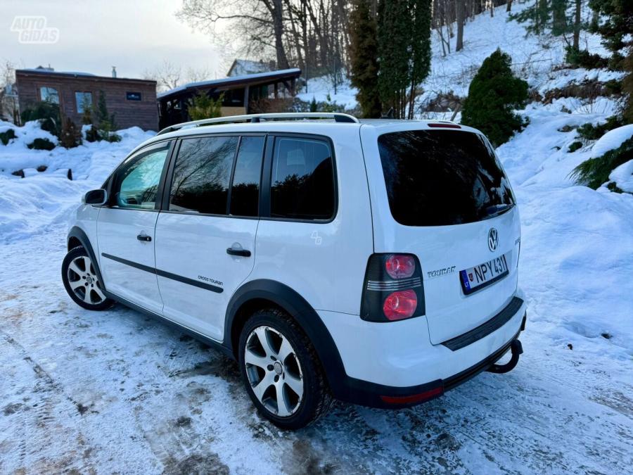 Volkswagen Touran 2008 Viļņa, ar dzinēja tilpumu 2.00 L un nobraukumu 399 tūkst. km par 3289 €, foto 1 vietnē AUTOMOTO.COM.LV
