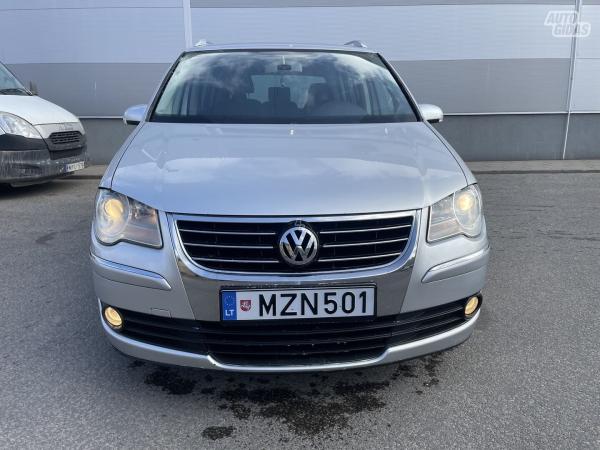 Volkswagen Touran 2008 Viļņa, ar dzinēja tilpumu 2.00 L un nobraukumu 380 tūkst. km par 2000 €, foto 8 vietnē AUTOMOTO.COM.LV