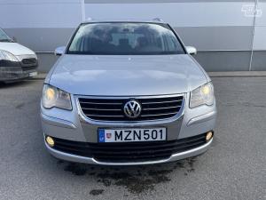 Volkswagen Touran 2008 Viļņa, ar dzinēja tilpumu 2.00 L un nobraukumu 380 tūkst. km par 2000 €, foto 9 vietnē AUTOMOTO.COM.LV