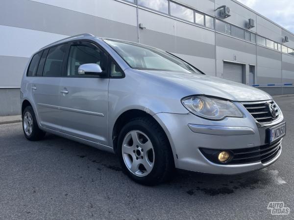 Volkswagen Touran 2008 Viļņa, ar dzinēja tilpumu 2.00 L un nobraukumu 380 tūkst. km par 2000 €, foto 9 vietnē AUTOMOTO.COM.LV