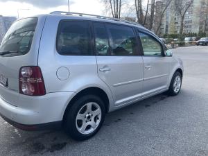 Volkswagen Touran 2008 Viļņa, ar dzinēja tilpumu 2.00 L un nobraukumu 380 tūkst. km par 2000 €, foto 13 vietnē AUTOMOTO.COM.LV